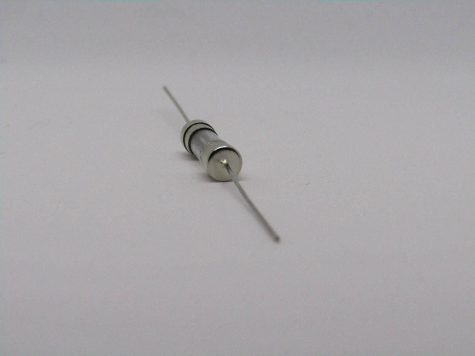 Foot lead GLASS fuse 3.15A Slow & F3.15A Fast Blow T3.15AL250V 5x20mm ...