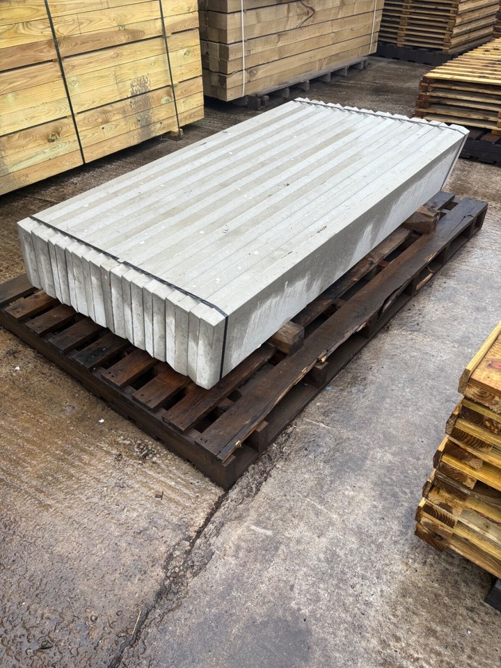 concrete fencing post and kick ,,,,,,,,,,,,,, | eBay UK