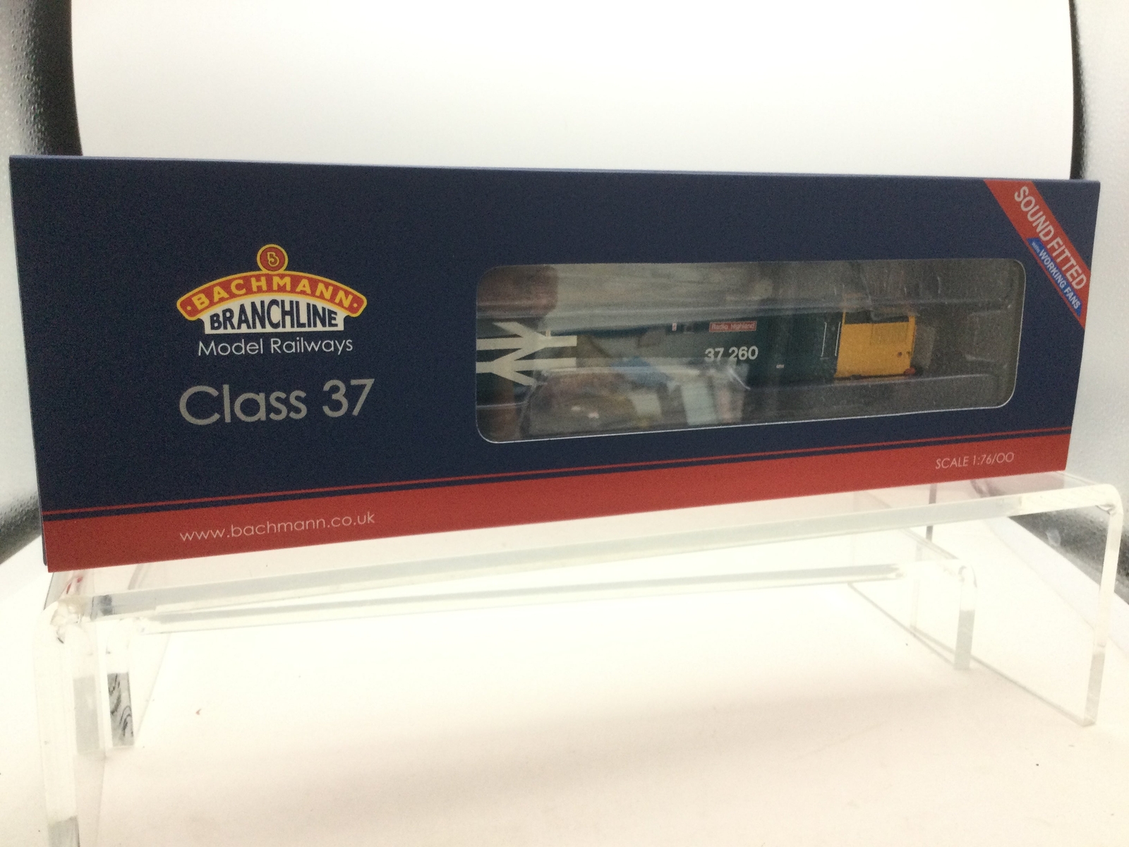 Bachmann 35-309SFX OO Gauge Class 37 37260 'Radio Highland' BR L/L DCC ...