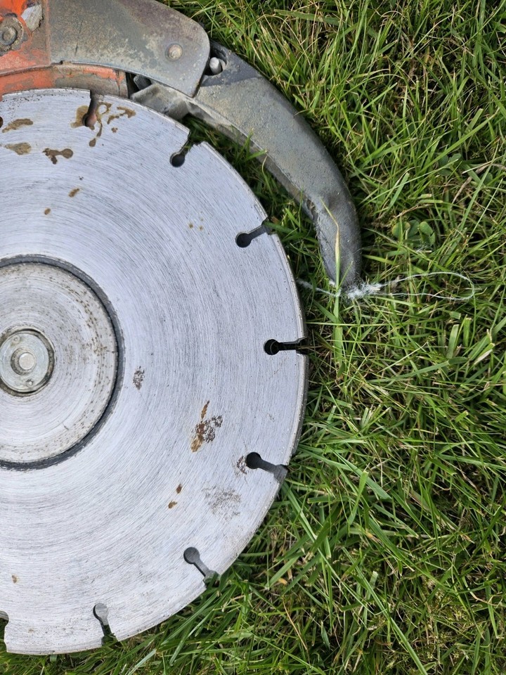 Husqvarna K3000 Cut-n-Break Electric 110v Disc Cutter / Concrete brick ...