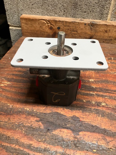 Hydraulic Motor Pump Mount Bracket SAE AA 4 Bolt Mount Log Splitter ...