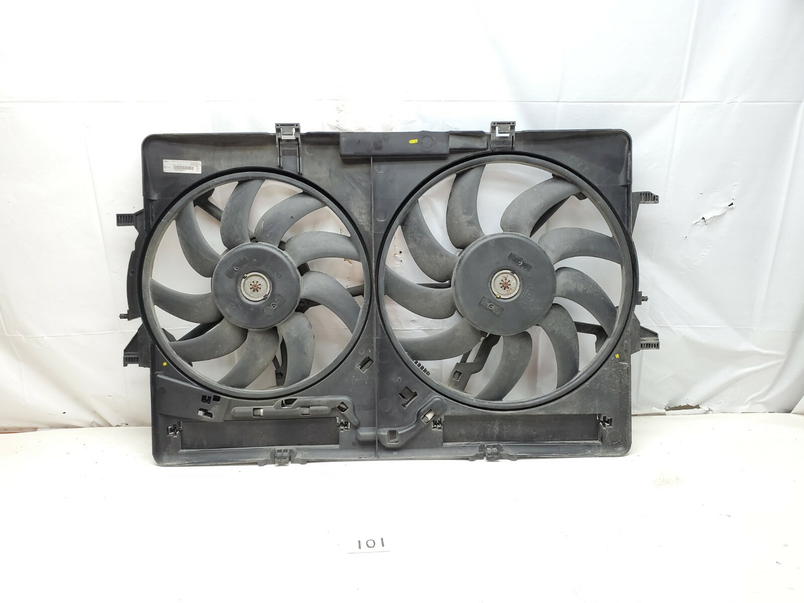 2009-2016 AUDI A4 A5 Q5 2.0L ENGINE COOLING FAN ASSEMBLY GENUINE OEM ...