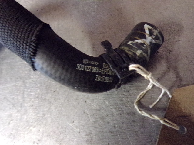 SEAT Leon St 1.4 Eco TSI DSG Estate 15-19 / Coolant Pipe - 5Q0122063 ...