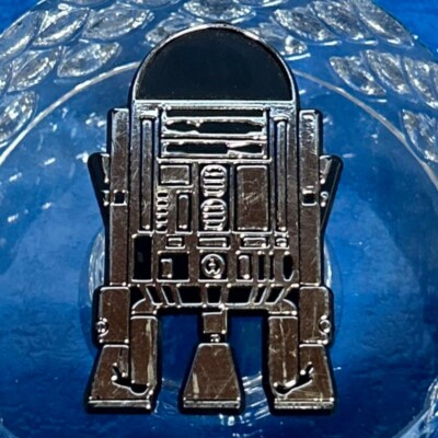 Takara star wars R2 D2 Vintage Badge Morinaga Food toy G.M.F.G.I 1978 F ...