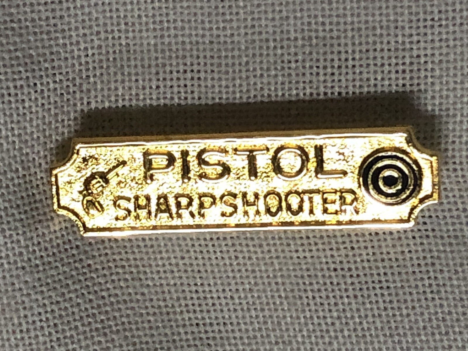 SHARPSHOOTER PISTOL QUAL BAR AWARD PIN BLACKINTON USA GOLD BLACK ...