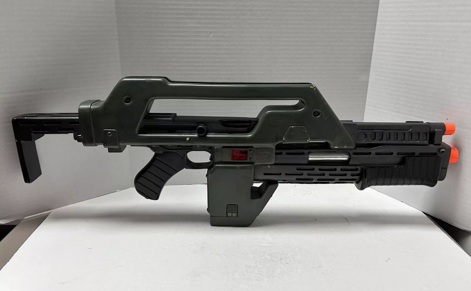 ICONS Authentic Replicas - ALIENS 1:1 M41-A Pulse Rifle Prop Replica ...