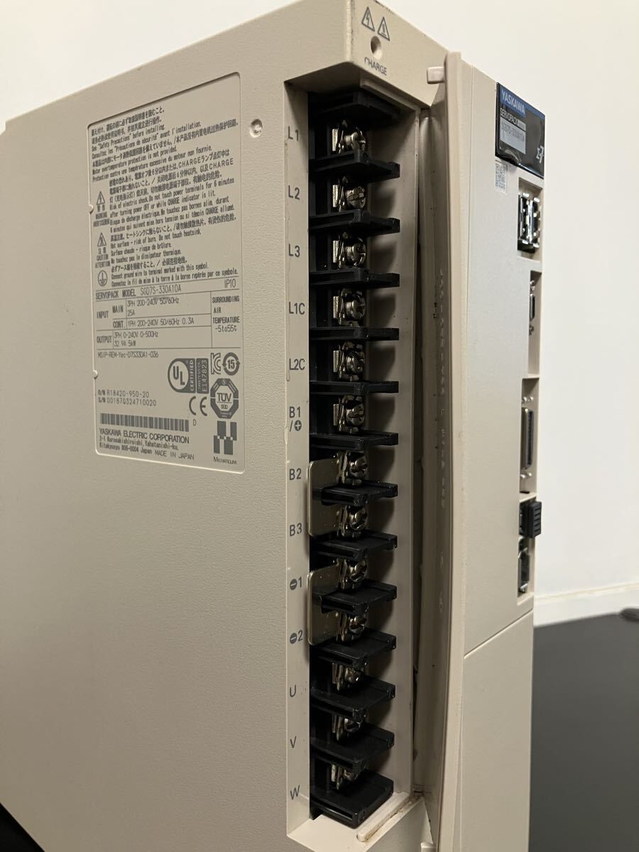 YASKAWA SGD7S-330A10A Servo Drive Pack US Free TAX No box, but unused ...