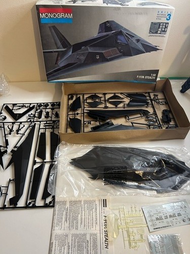 #476 - MONOGRAM F-117A STEALTH 1:48 AIRPLANE MODEL KIT #5834 | eBay