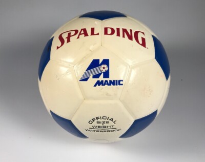 Vintage 1983 Montreal Manic NASL Team Signed Spalding Soccer Ball 11 ...