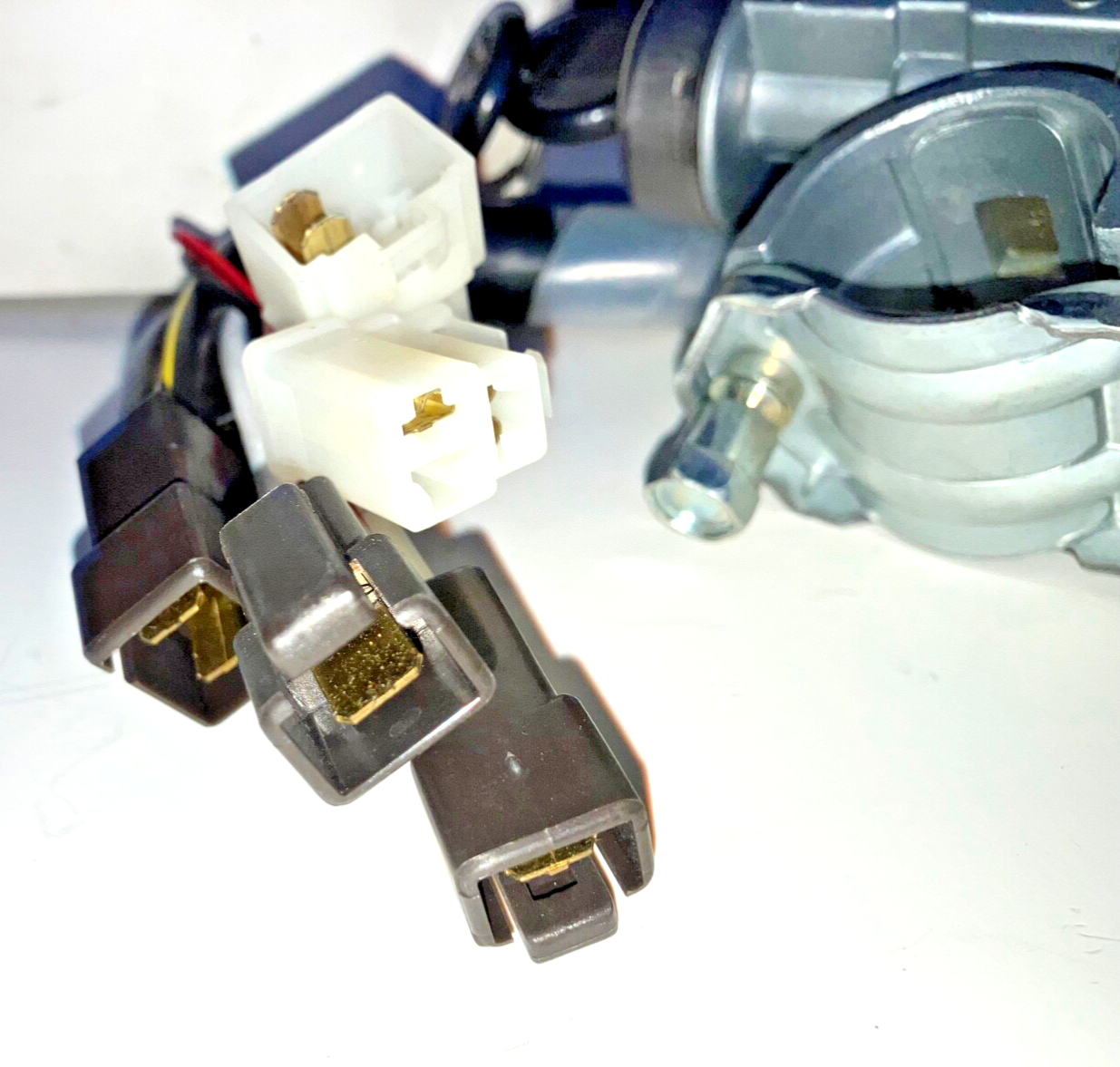 Genuine Mazda GJ12-76-290 1986-87 626 Key Set Ignition Lock Cyl ...