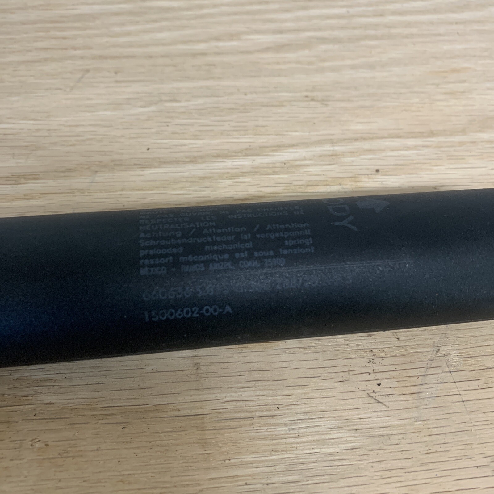 2020-2022 Tesla Model Y Liftgate Trunk Struts Shocks 1500602-00-A ...