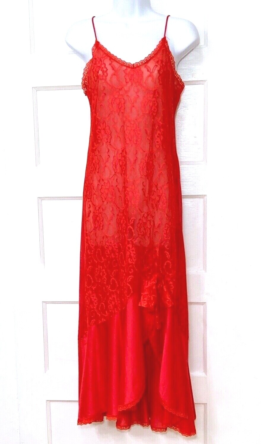 RED LACE LONG NIGHTGOWN, NEGLIGEE, INTERNATIONAL BOUT… - Gem