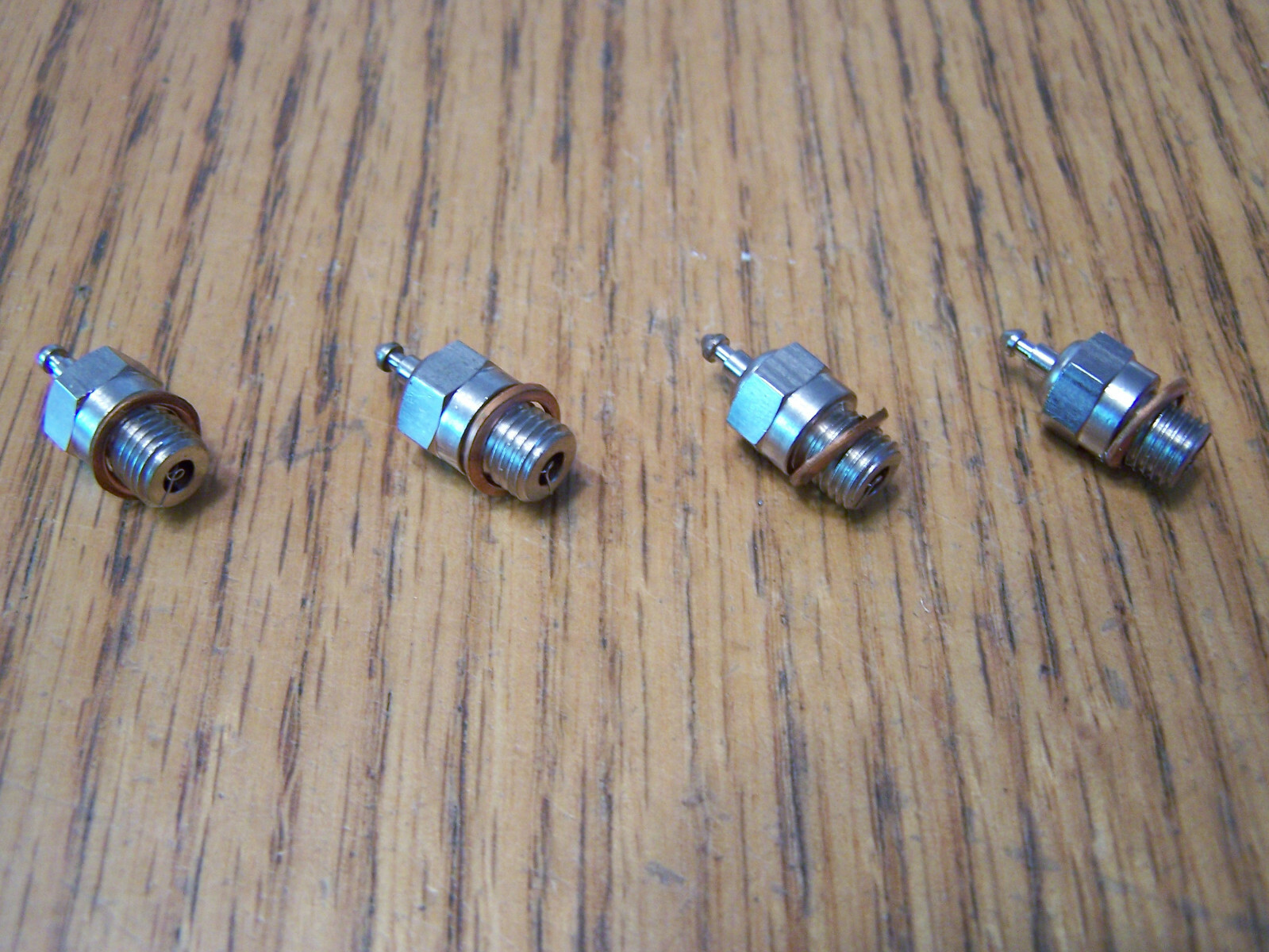 Fits Traxxas Nitro 3.3 2.5 Engine 4-Glow Plugs Glo Plug T-maxx Revo ...