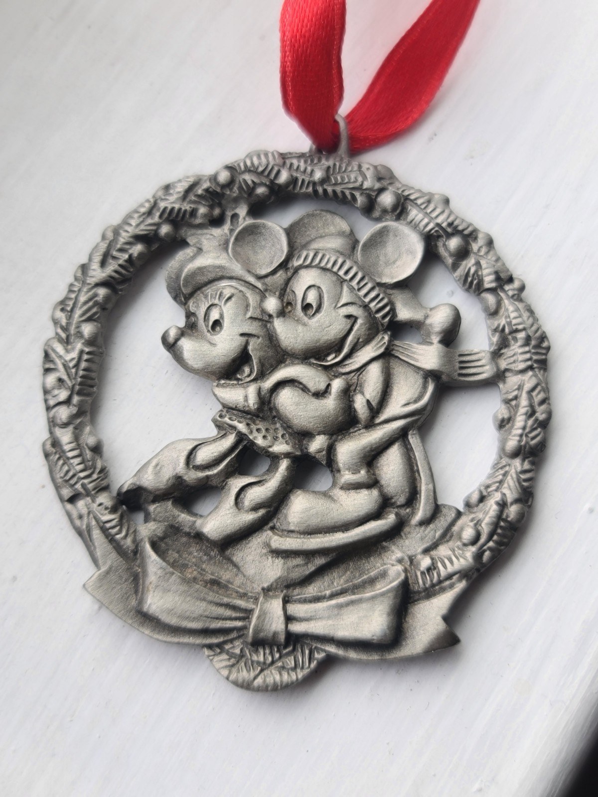 Genuine Disney Minnie Mickey Mouse 2