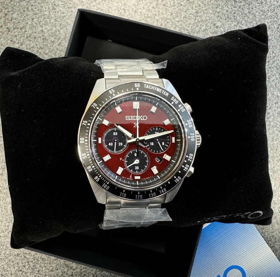 Seiko Prospex Speedtimer Solar Steel Bracelet Red Dial Watch - SSC927 ...