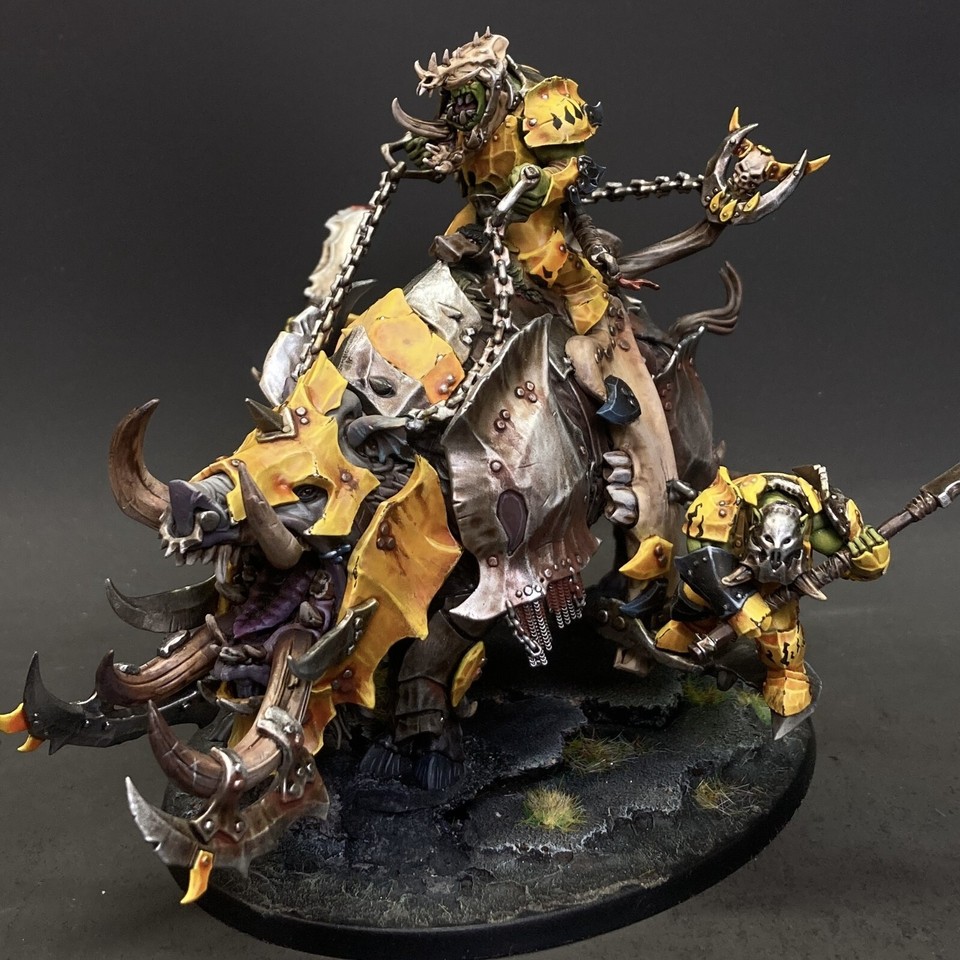 Tuskboss on Maw-grunta Orruk Warclans Warhammer Age of Sigmar Games ...