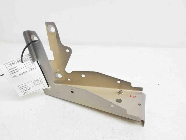 2010-2013 PORSCHE PANAMERA LEFT FRONT FENDER BRACKET RETAINTER ...