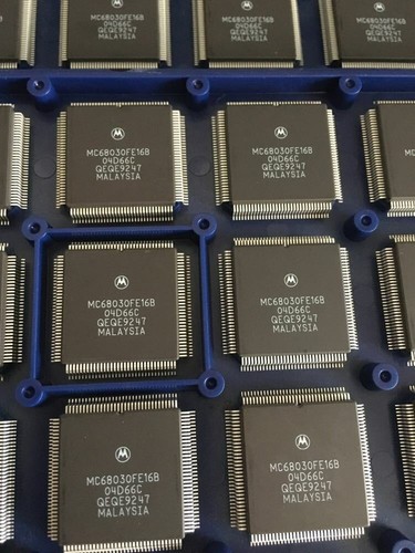 NOS Motorola MC68030FE16B 68030 Enhanced 32-Bit Microprocessor QFP132 x ...
