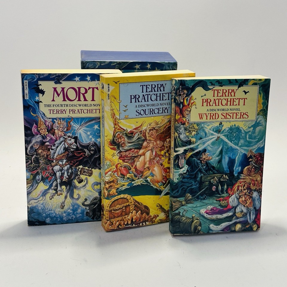 Discworld Terry Pratchett 3 Book Box Set Mort Sourced Wyrd Sisters ...