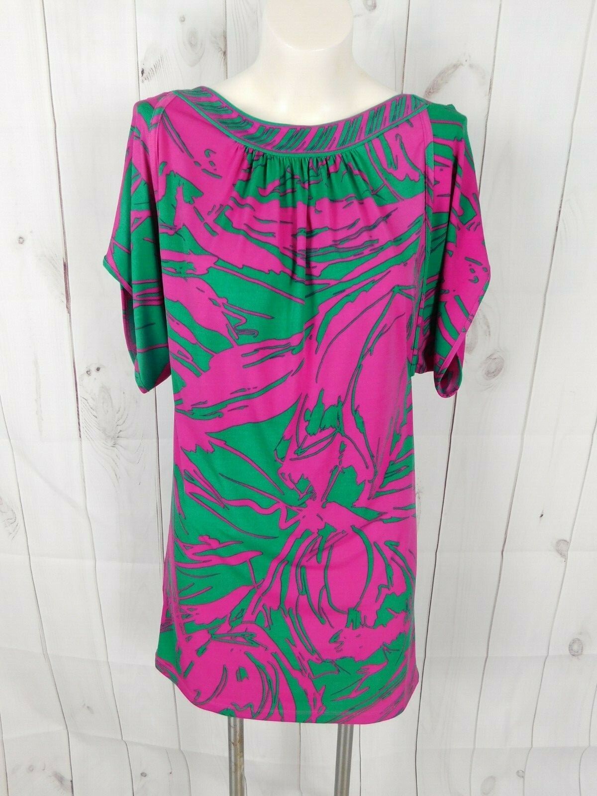 BCBG Max Azria Fuchsia Green Print Short Sleeve Shift Dress - Size XS ...