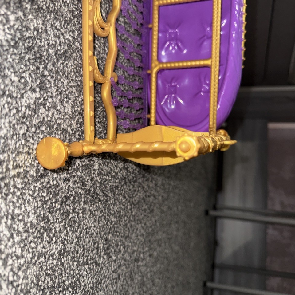 Monster High Clawdeen Wolf Bed and Doll Bundle First Wave | eBay UK