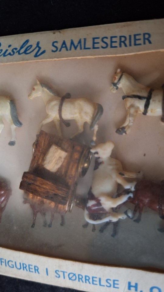 Reisler Miniatures Horses Cows and Wagon Modellfiguren Made in Denmark ...