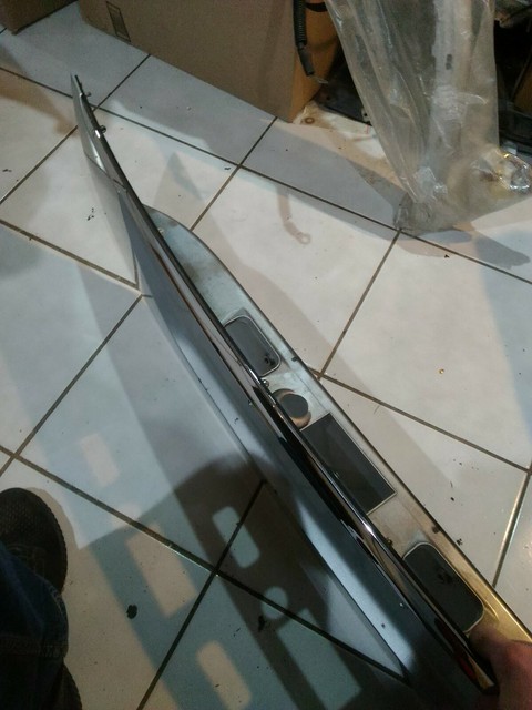 Genuine Mercedes-Benz Ornamental Cover 21181001739999 OEM for sale ...