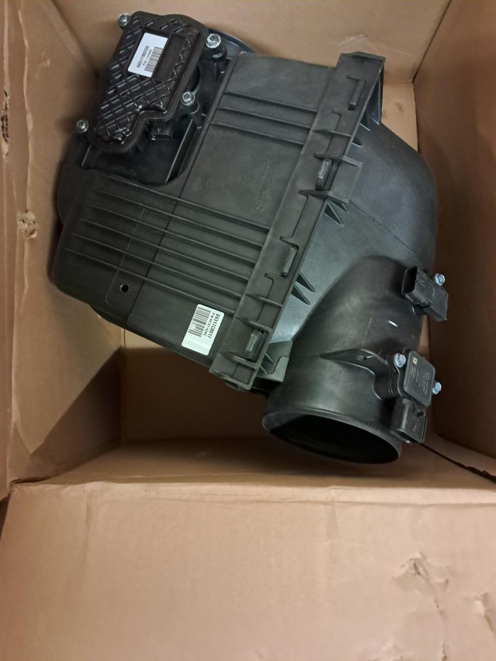 Mopar 68137142AC Air Cleaner for 13'-18' 6.7L Cummins | eBay