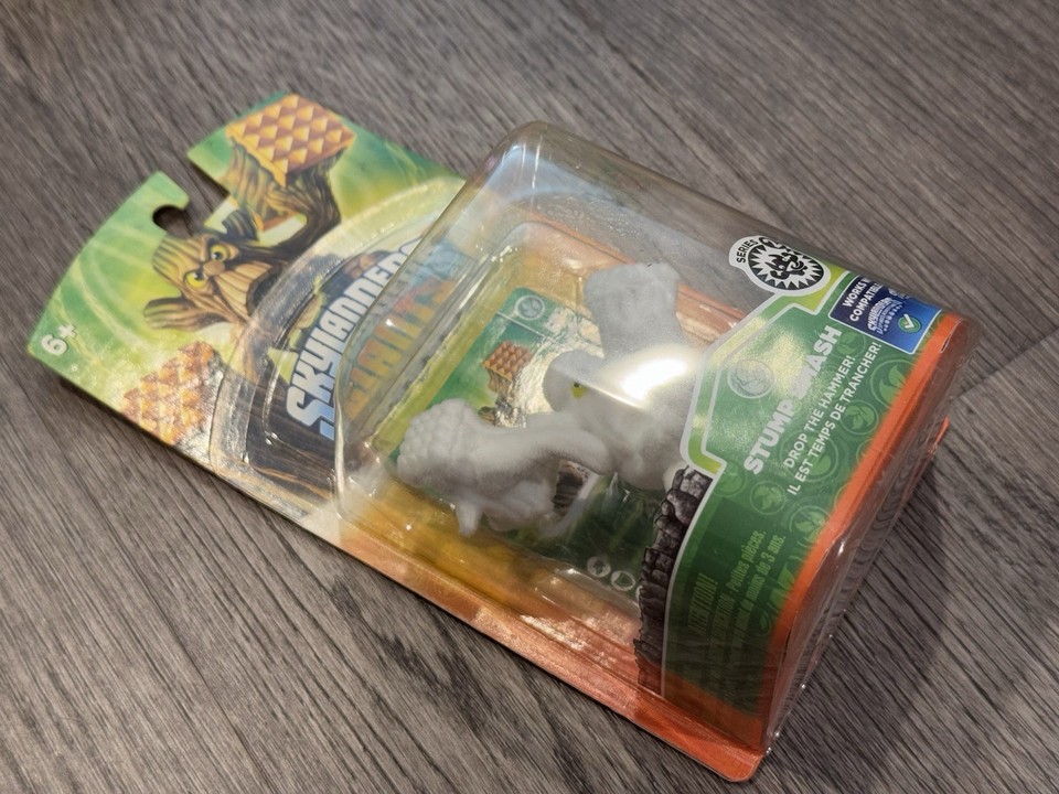 Skylanders Giants White Flocked Stump Smash Chase Variant RARE! | eBay