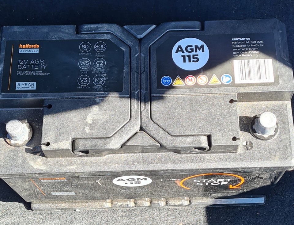 Halfords battery 12v AGM 115 start - Stop Battery Good Working O ...