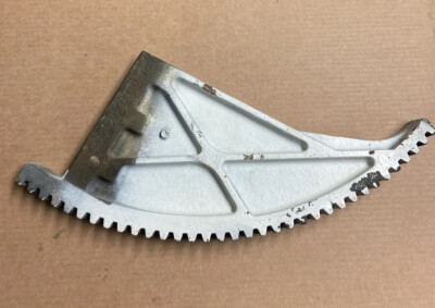 B126 313223 Evinrude OMC Stringer Tilt Quadrant Gearn Power Tilt Pie ...