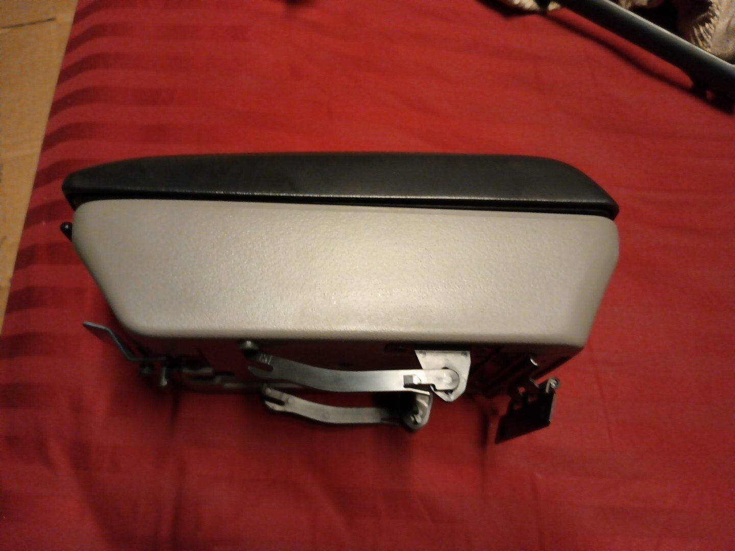 1998-2002 Subaru Forester Extended Arm Rest Gray/ Black Console Armrest ...