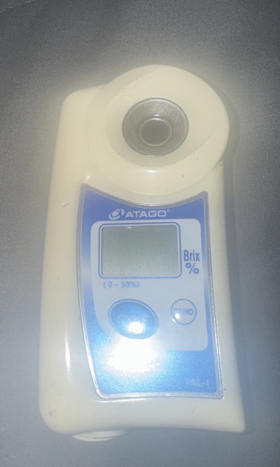 ATAGO PAL-1 Pocket Refractometer Brix 0-53% Digital Hand Held Stain ...