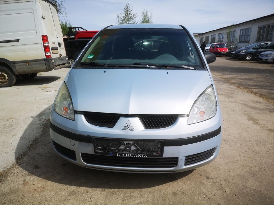 Bumper Grille - FRONT CENTER for Mitsubishi Colt UK2538341-13 | eBay UK