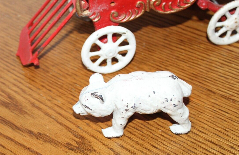Kenton Cast Iron Toy Overland Circus Wagon With Horses Drivers & Bear ...