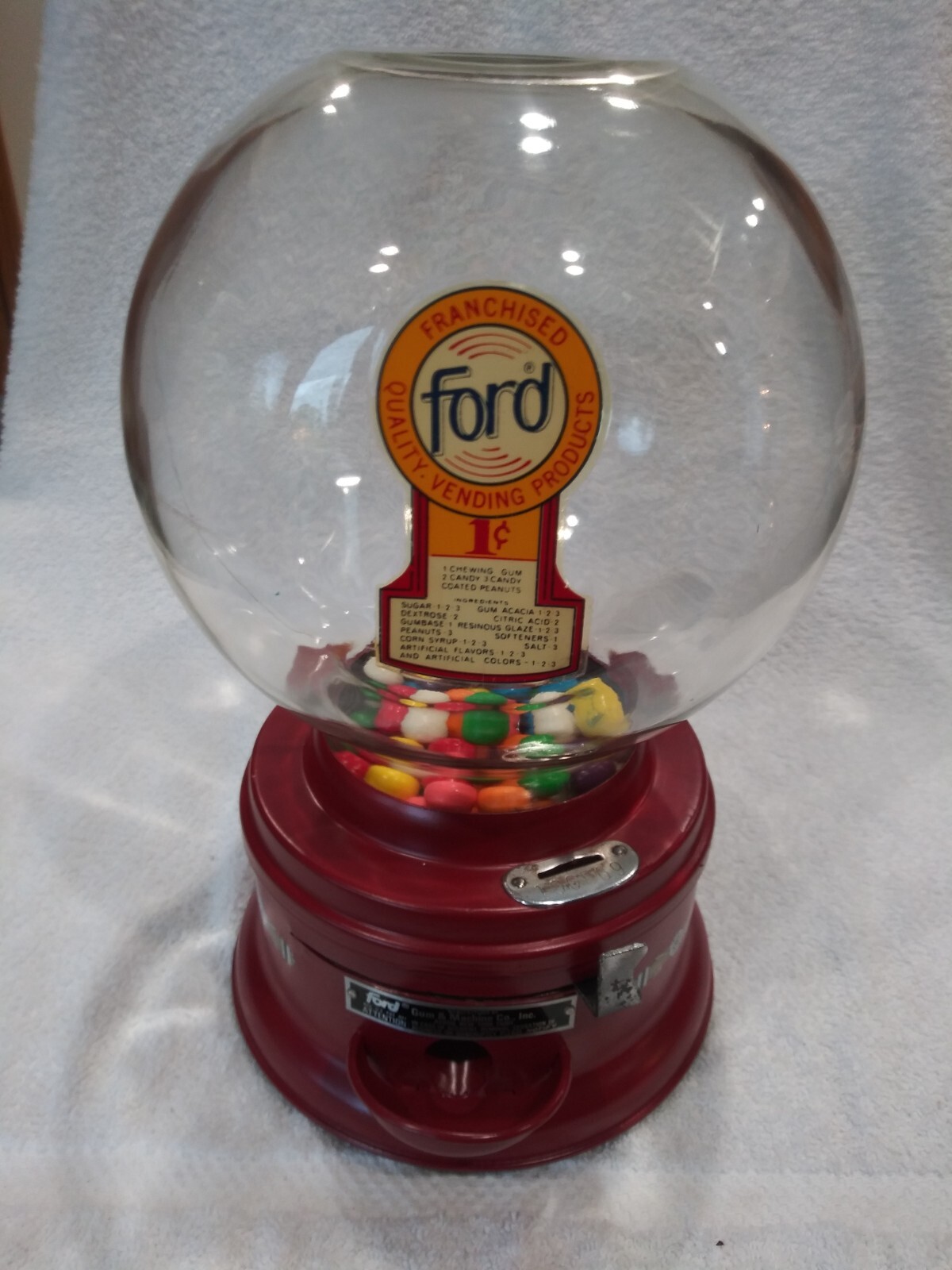 1930's VINTAGE FORD GUMBALL VENDING MACHINE | Grelly USA