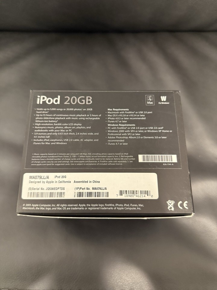 iPod Classic (Photo) 4th Gen 20GB A1099 in Original Box w/ Matching SN ...