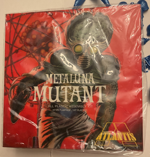 Atlantis Models 1/12 Scale Metaluna Mutant Model Kit OPEN ALL PARTS ...