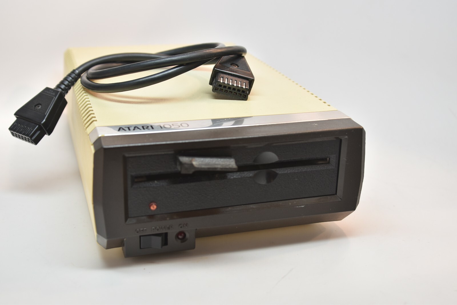 Atari 1050 Disk Drive with SIO Cable, DOS 2.5 and Power Pack. | eBay
