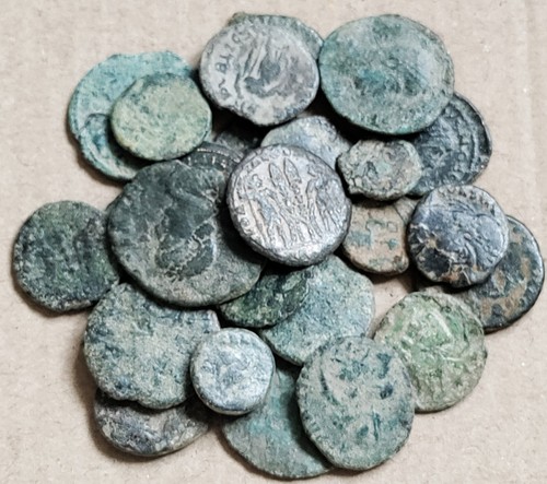 26 Genuine Ancient Roman coins, 3rd-4th Century A.D. various Emperors ...