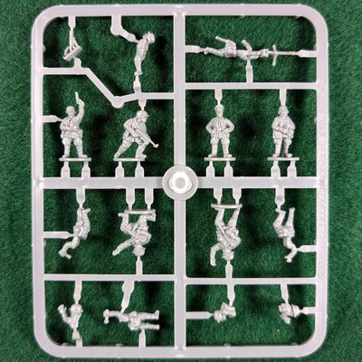 German Early War Infantry support sprue - hard plastic - 1/100 15mm ...