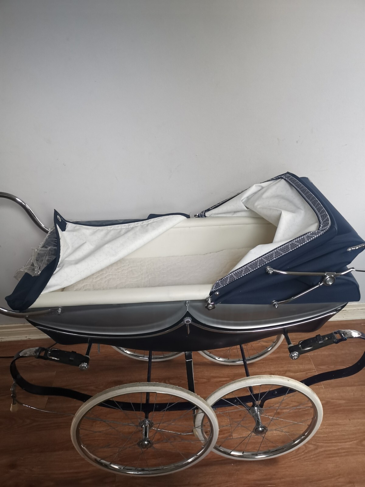 Silver Cross Coach built Pram | eBay UK