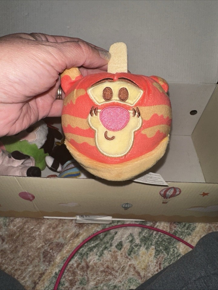 Disney Munchlings Candy Apple Tigger Plush Series 1 Scented NEW | eBay
