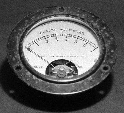 Amp & Voltmeters - Weston Dc Voltmeter Model