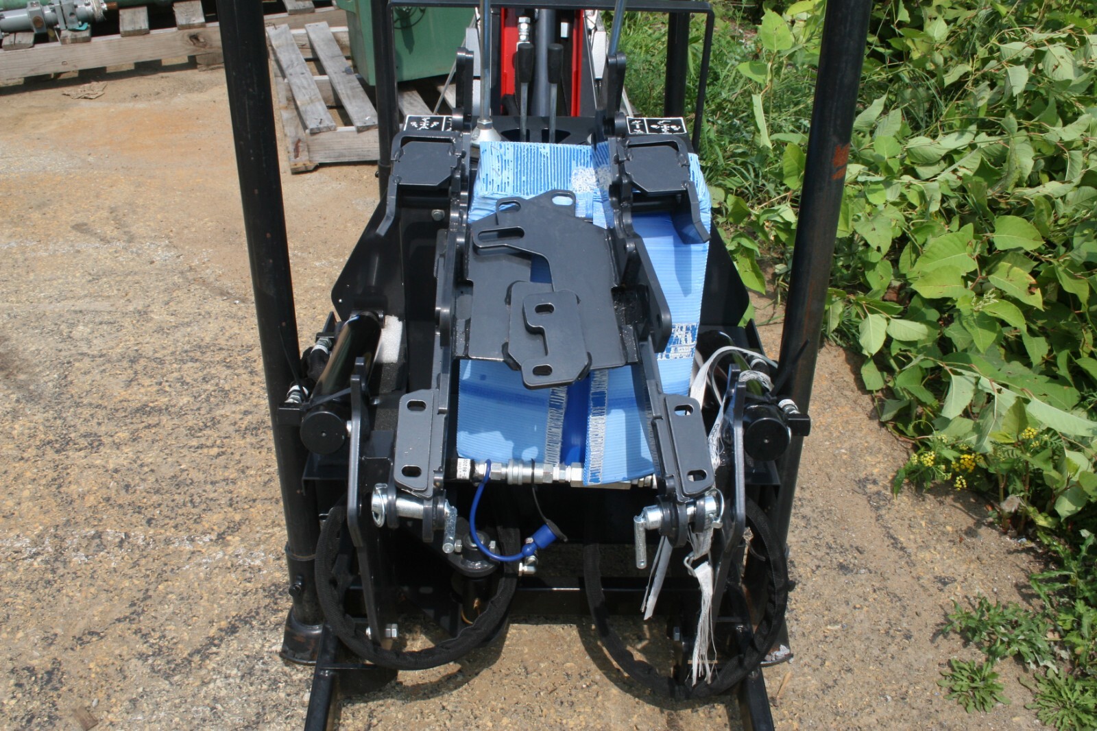 NEW Branson BH95 Backhoe Attachment Implement Swing Pivot Rotating | eBay