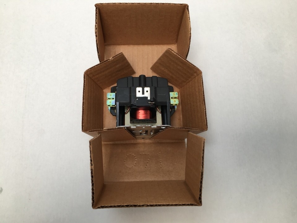 Furnas 45DG10AJAX445 Definite Purpose Contactor CDP25C1 129696 45 DG 10 ...