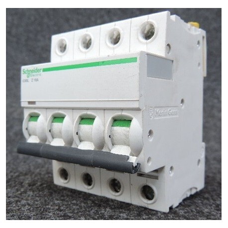 Disjoncteur 4P 16A courbe Z Acti9 iC60L SCHNEIDER A9F92416 | eBay