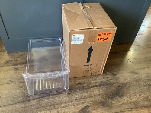 NEW OEM Electrolux Frigidaire Refrigerator Crisper Pan (1) Part ...