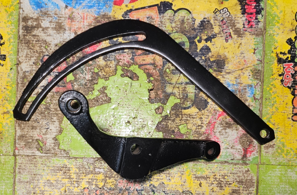 1969-72 CHEVY GMC TRUCK CORVETTE 350 SBC ALTERNATOR UPPER/LOWER BRACKET ...