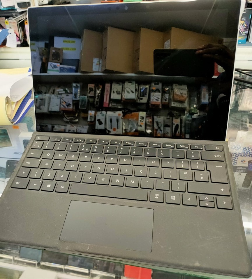 Microsoft Surface Pro 5 1796 12.3" Core m3-7Y30 4GB RAM 128GB SSD W ...
